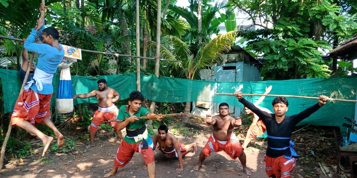 Kalaripayattu :Mathew Gurukkal - Bali Kalari, East of Iron-bridge ...